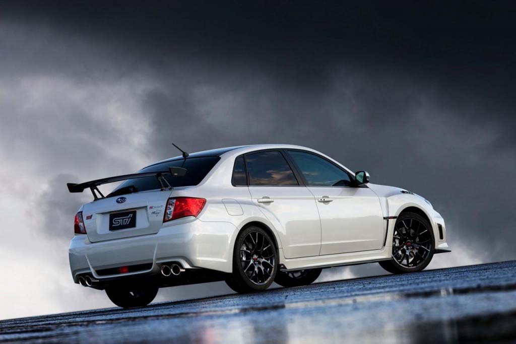 Subaru WRX STI Sedan 2.5 (300 Hp) Turbo